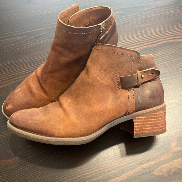 Kork-Ease | Shoes | Korks Sonya Distressed Brown Leather Ankle Boots ...